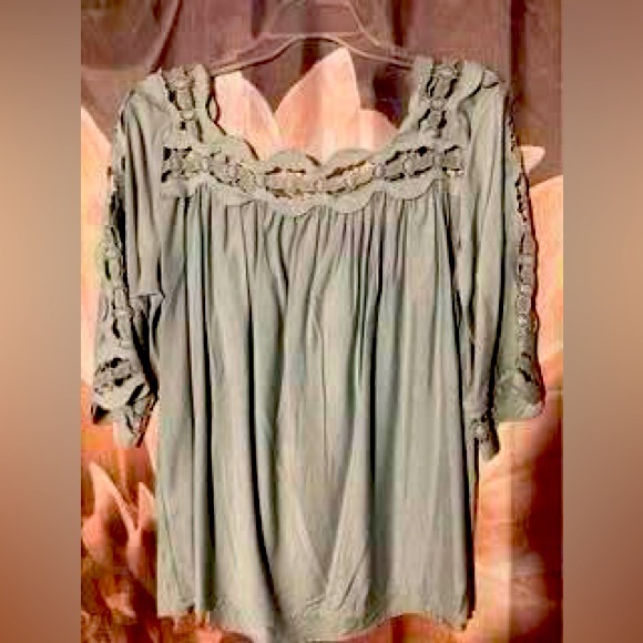 Tops | Womans Xl Light Sage Top | Poshmark